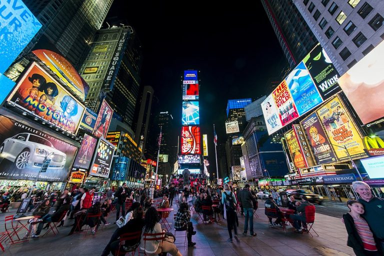 NYC: Times Square - New York's most important square - City Guide