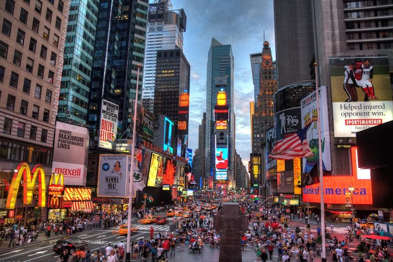 NYC: Times Square - New York's most important square - City Guide