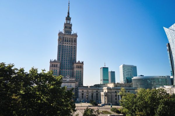 Old Town Square - the heart of historic Warsaw - City Guide