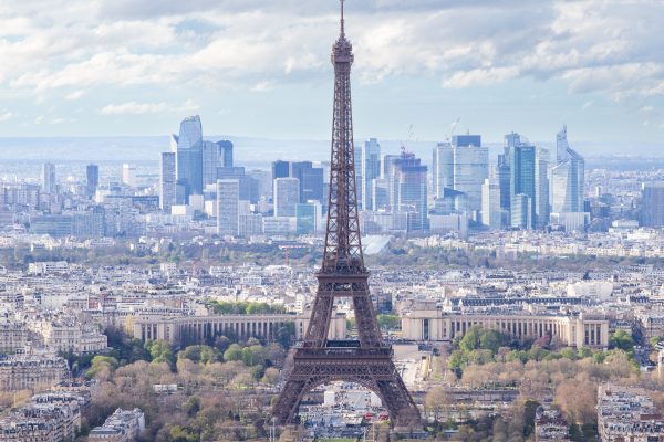 La Tour Eiffel - le symbole de Paris que le monde entier connaît - City ...