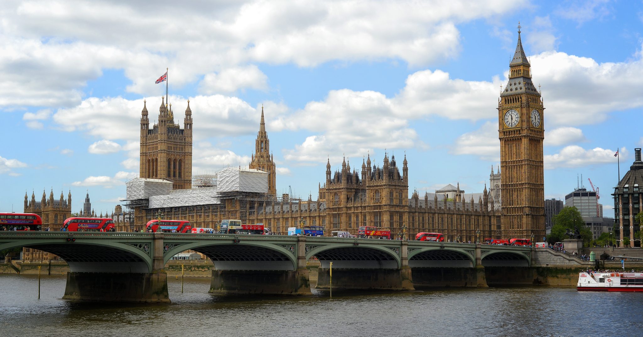 Parliament Square - the famous square next to Big Ben - City Guide